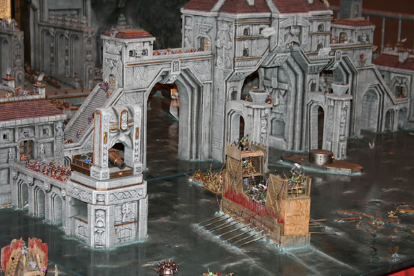 Dwarf City under attack - Felix's Gaming Pages